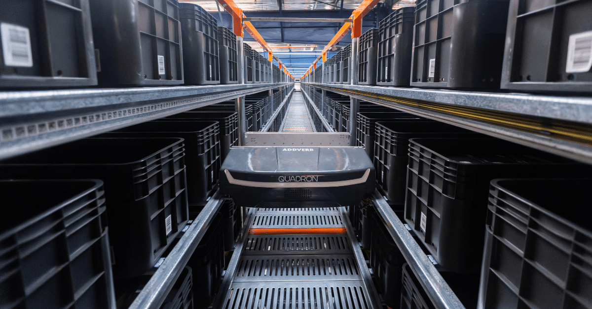 Innovador sistema de lanzadera para el almacenamiento de cajas - Addverb